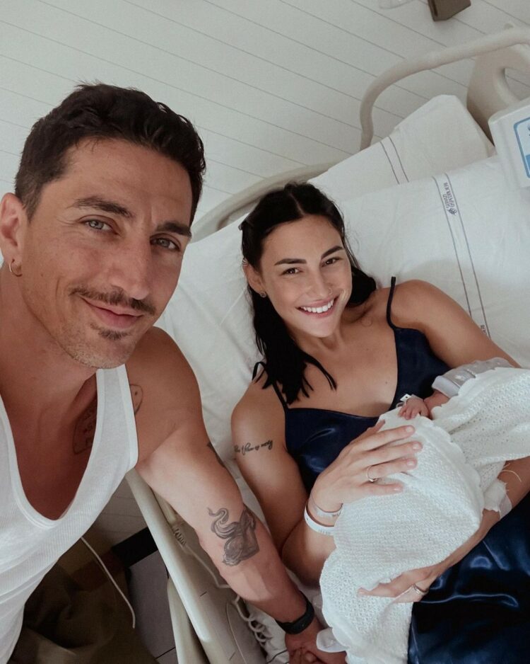 Marcello Sacchetta e Giulia Pauselli: le prime ore da genitori in 10 ...