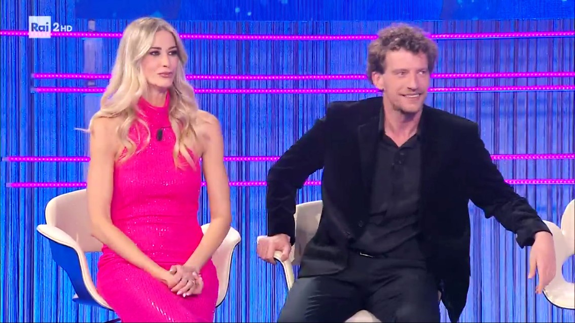 Alessia Marcuzzi a Boomerissima sceglie le trasparenze, Elena ...