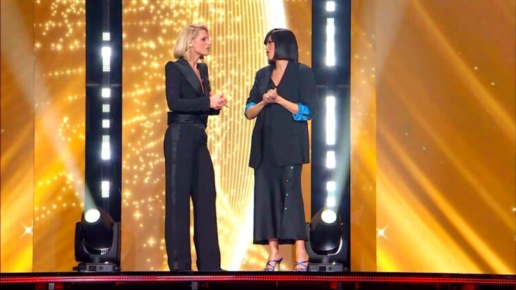 Nina Zilli si fa vedere per la prima volta col pancione in tv: aspetta ...