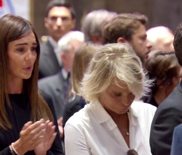 Tutti i volti noti presenti al funerale di Berlusconi: Gregoraci con Briatore, d'Urso, Pascale ...