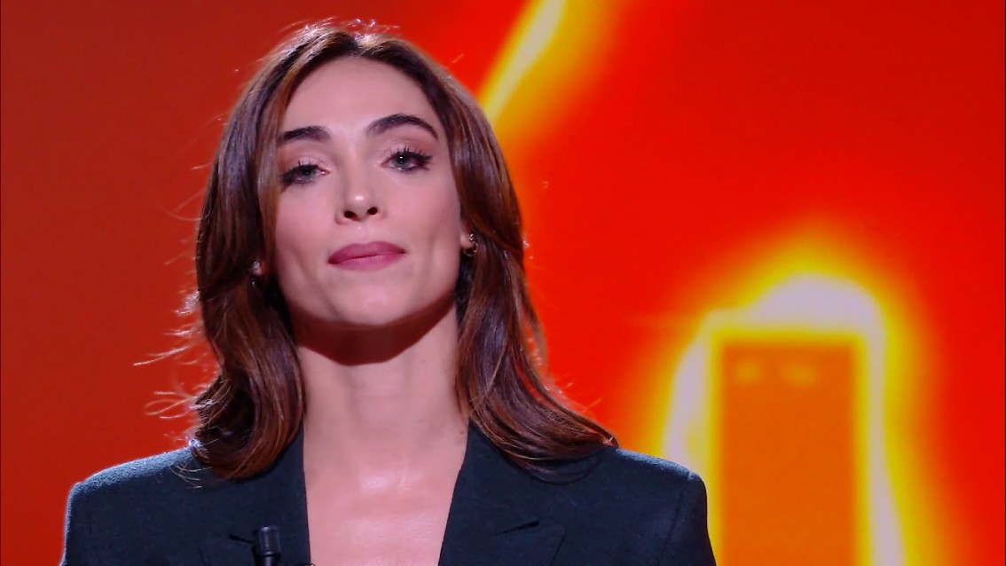 ''Mio padre è sparito quando avevo 5 anni'': Lorella Boccia in lacrime ...