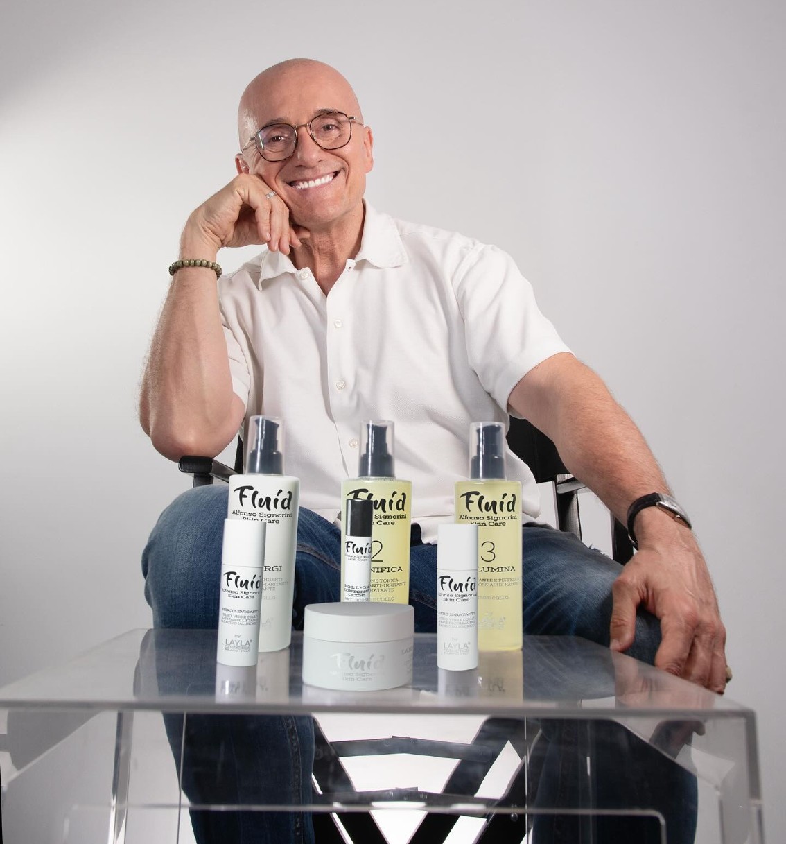 ''Sono terrorizzato da aghi e chirurgia estetica'': Alfonso Signorini ...