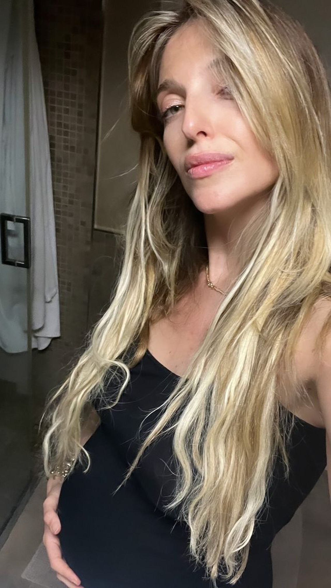 ''Sono di 5 mesi ma ne dimostro 8'': Guenda Goria incinta va a fare l ...