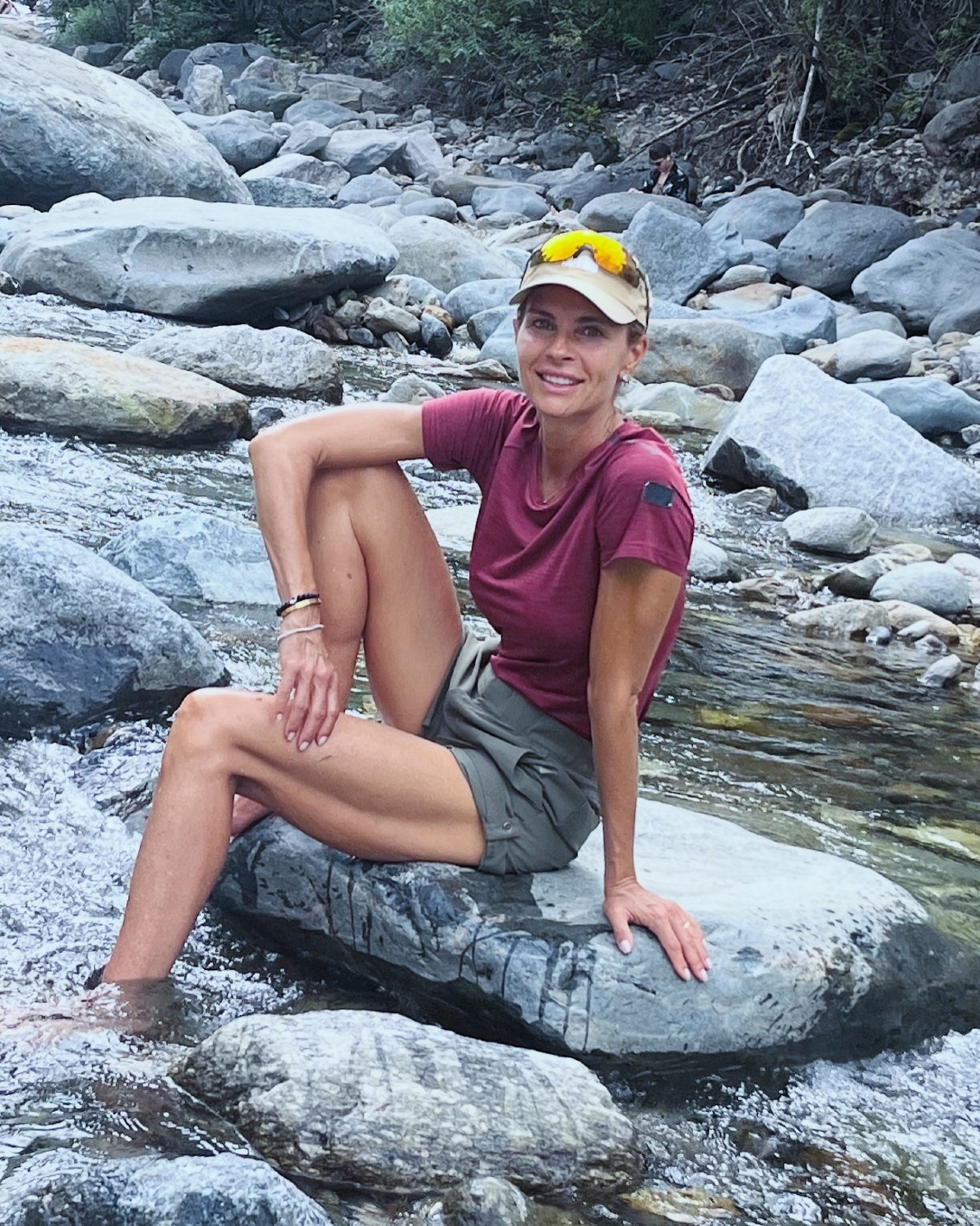 Martina Colombari sceglie il silenzio della montagna per le vacanze ...