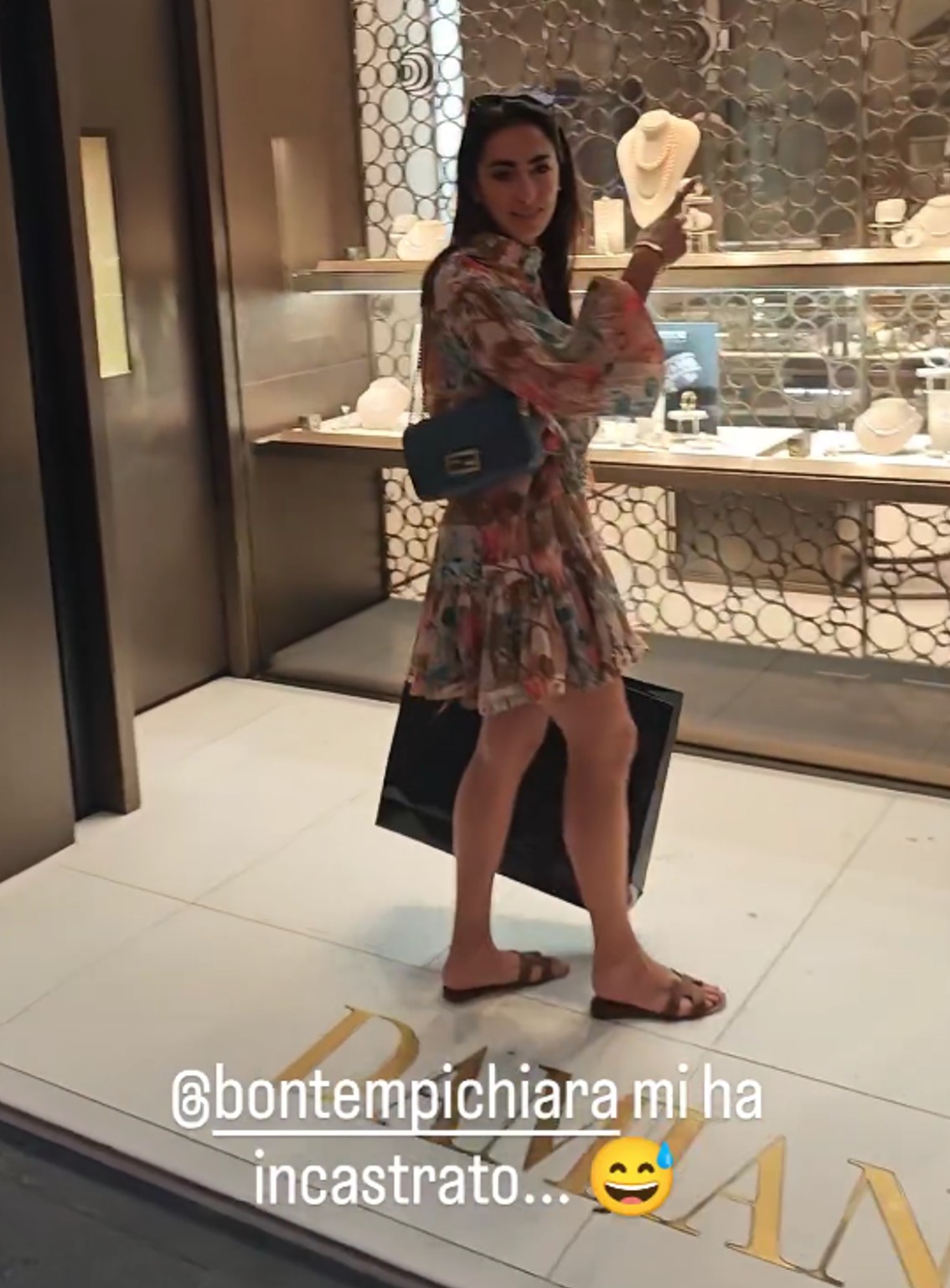 Gianmarco Tamberi costretto dalla moglie ad entrare da Damiani per ...