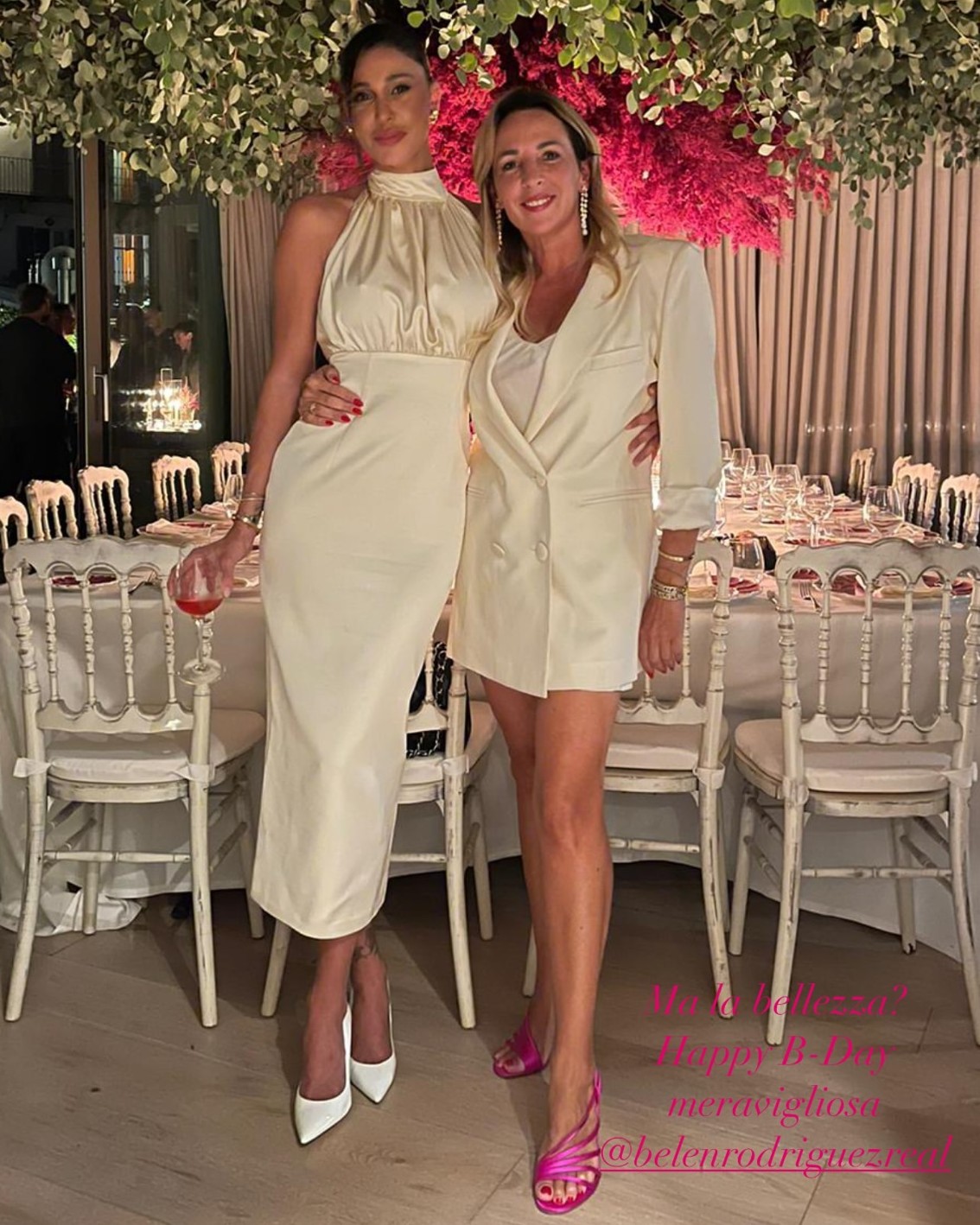 Belen Rodriguez festeggia 40 anni a Milano con un party total white a ...