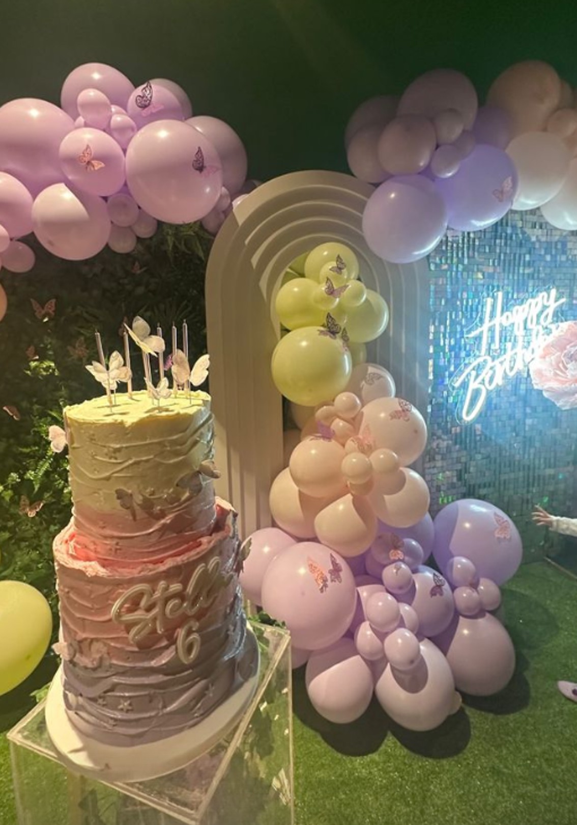 Costanza Caracciolo e Christian Vieri festeggiano i 6 anni della loro ...