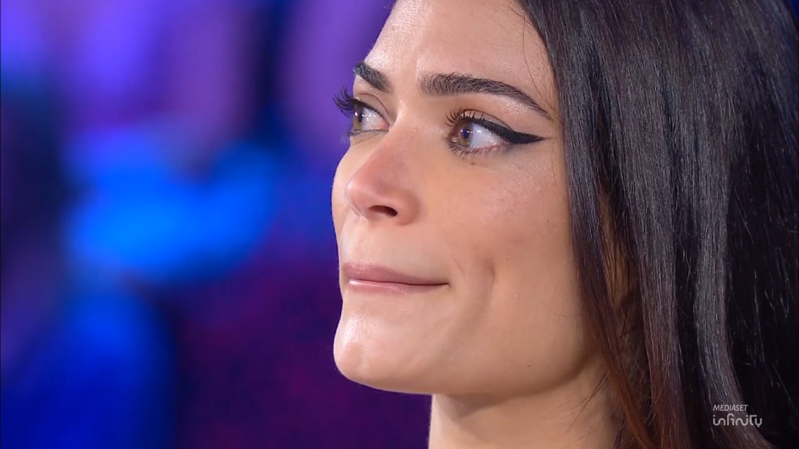 Elodie in lacrime a This is me: ''Ringrazio Maria ed Emma che mi sono ...