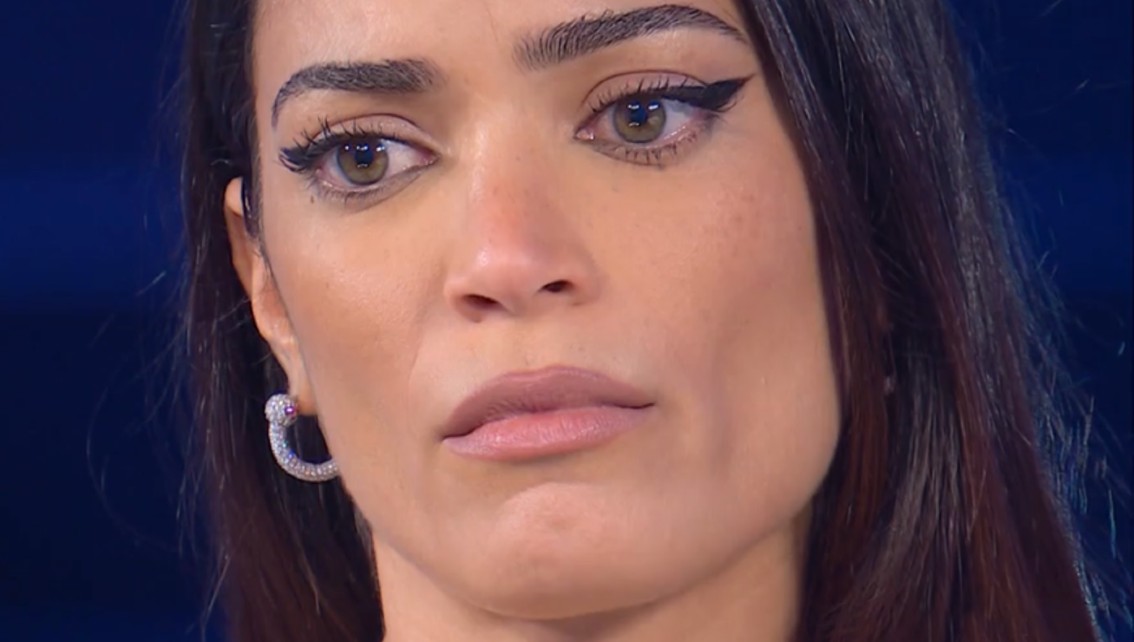 Elodie in lacrime a This is me: ''Ringrazio Maria ed Emma che mi sono ...