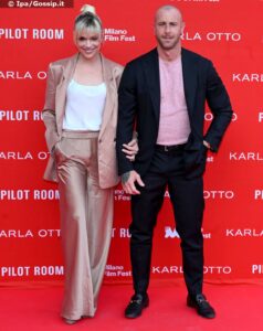 Micaela Ramazzotti e il nuovo compagno Claudio Pallitto felici e ...