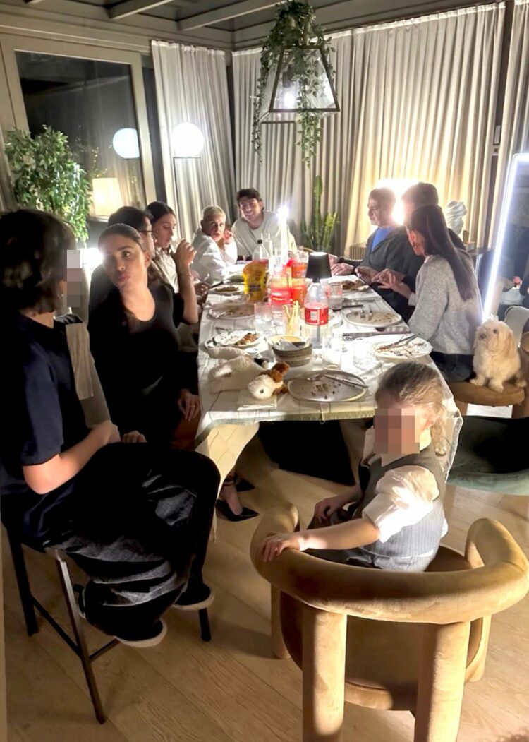 Belen e Cecilia Rodriguez si ritrovano ancora insieme per i 37 anni del ...