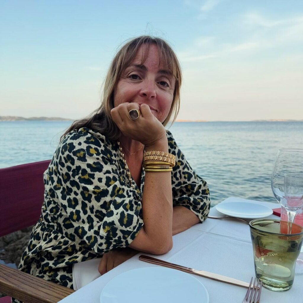 ''Un amico di famiglia mi mise le mani nelle mutandine'': Camila ...