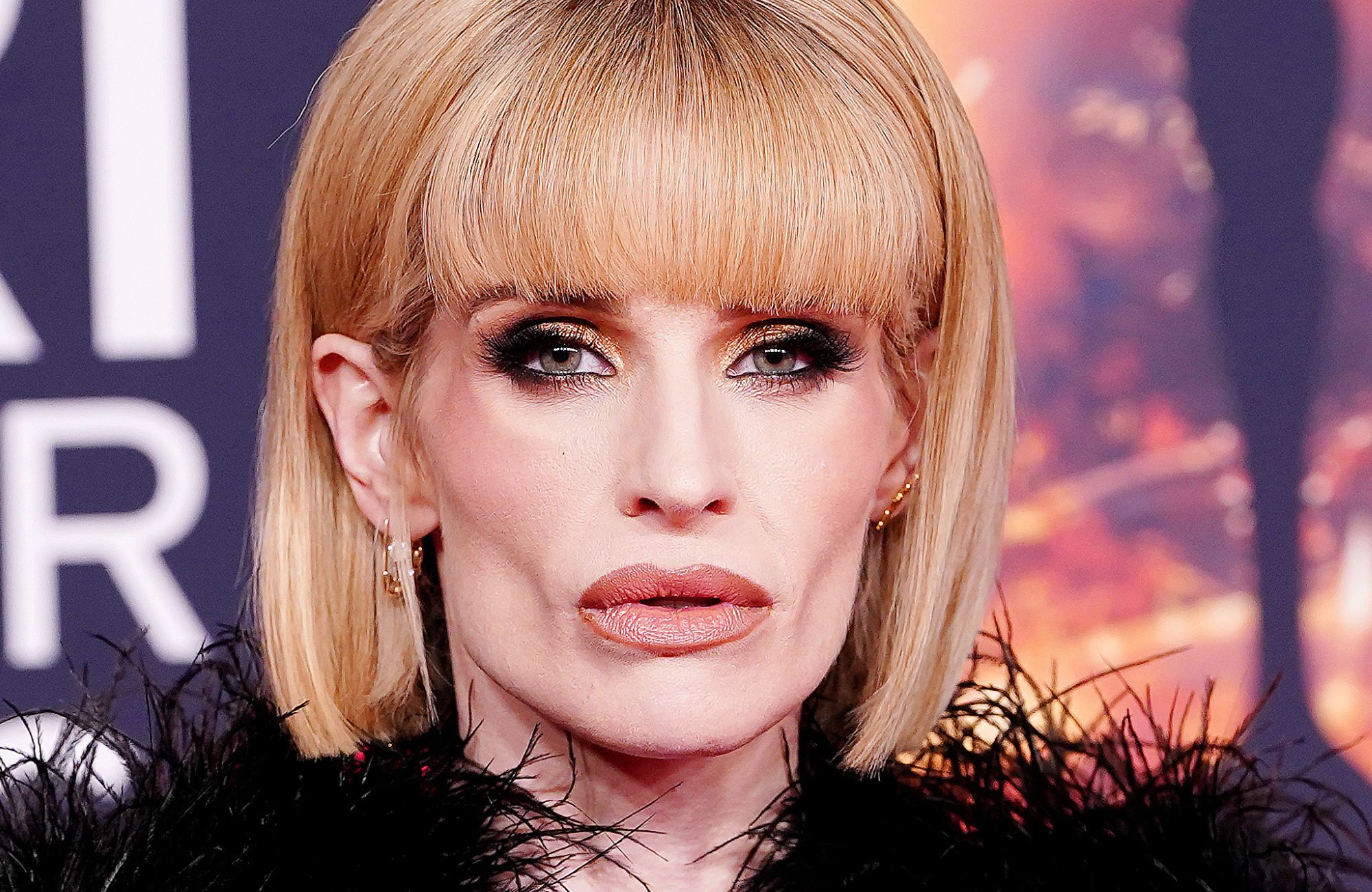 ''Sto passando il periodo più duro della mia vita'': Kelly Osbourne ...
