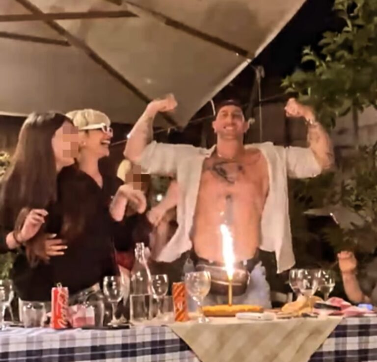 Micaela Ramazzotti celebra il compleanno del marito Claudio Pallitto ...