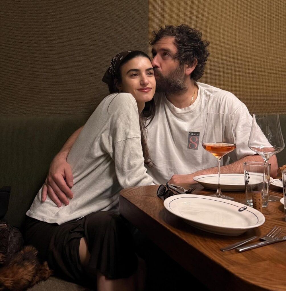 Tommaso Paradiso sposa Carolina Sansoni da cui ad aprile 2025 ha avuto ...