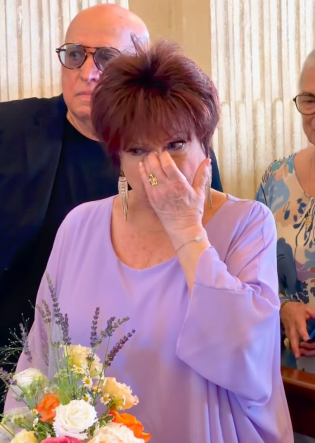 Orietta Berti accompagna il figlio all’altare e non trattiene le ...